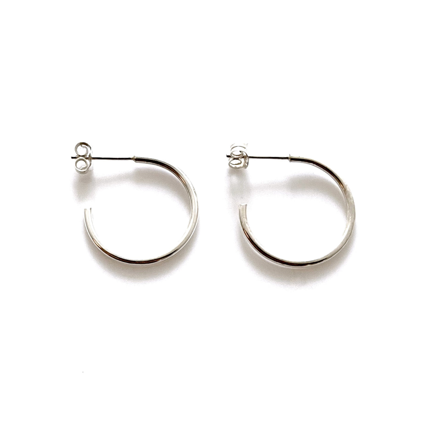 Bold Heritage 20mm Solid Silver Hoops | 1.5mm Slim Elegance | Roberts ...